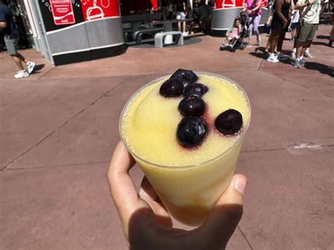 Review We Tried The Fanta Banana Slushie At The Newly Reopened