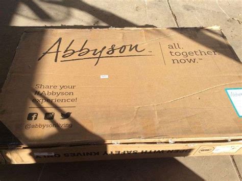 Abbyson Table Sierra Auction Management Inc