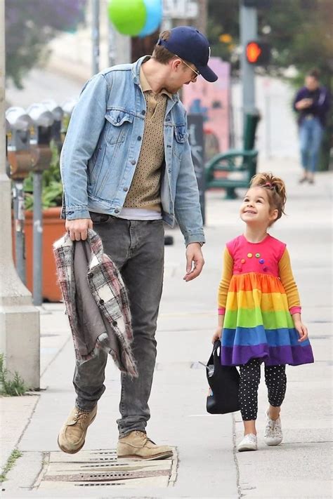 Ryan Gosling And Daughter Esmeralda Make The Cutest Pair Hollywood