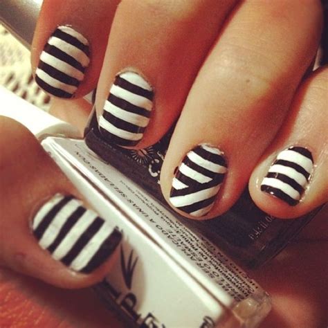Black And White Stripes Nails Striped Nails Nail Art Stripes