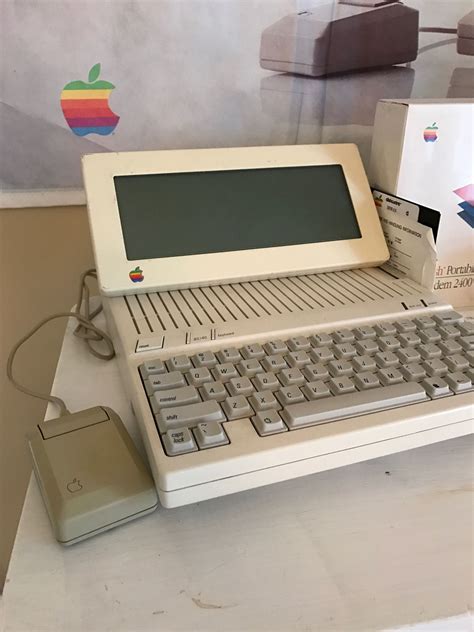 Vintage Apple Iic Computer