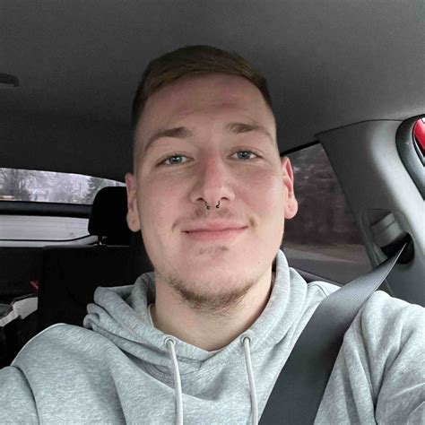 David Reichenbach Mitarbeiter Dauernachtdienst Ambiente Care Süd Gmbh Xing