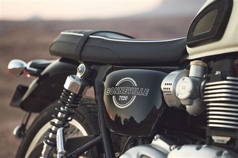 Motorrad Vergleich Triumph Bonneville T120 2026 Vs Triumph Bonneville