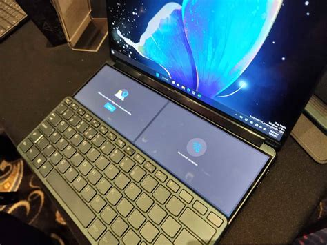 Lenovos Neuer High End Laptop Zwei Displays Doppelt Gut