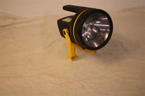 Lumilite Flashlight W Built In Stand