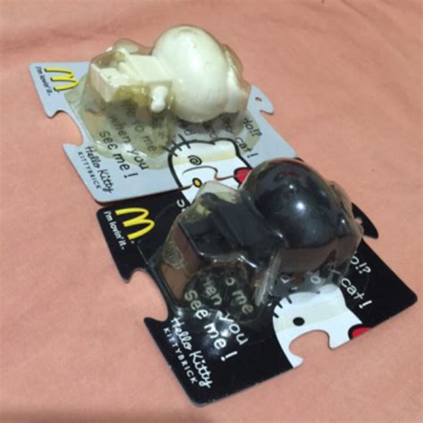 M Hello Kitty公仔黑白 蝦皮購物