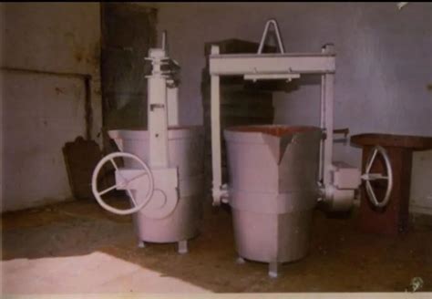 Movable Foundry Lip Pouring Ladle Ladle Capacity 4 6 Tons At Rs