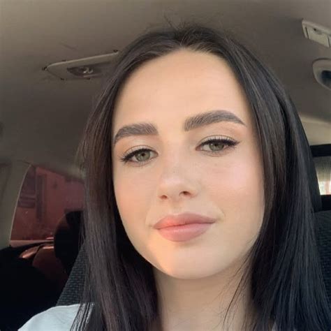 Maryana Manko • Threads Say More