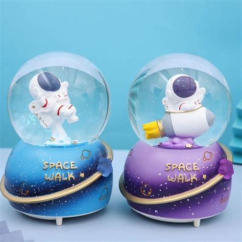 خرید و قیمت گوی موزیکال برفی فضانورد هدیه ولنتاین و تولد سایز بزرگ مجسمه گردان ترب