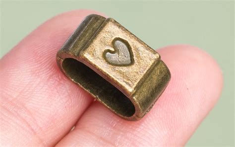 20 Rounded Heart Rectangle Spacer Beads 14x7mm Antique Bronze Tone