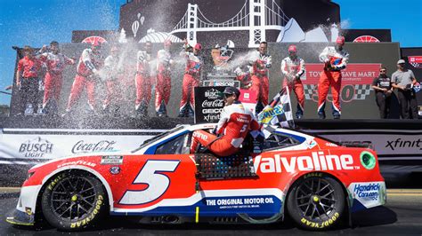 Kyle Larson Secures Win At Nascar Cup Sonoma With Smart Pit Strategy Dax Street