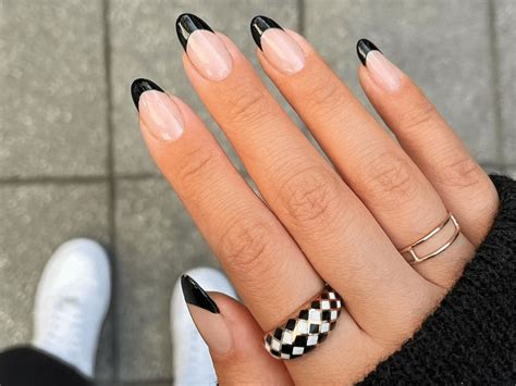 French Manicure Designs Black