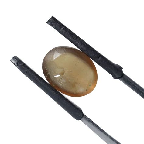 Radiant Marvel The Dazzling 291ct Cats Eye Gemstone At ₹ 232800