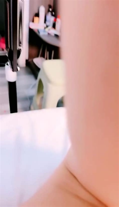 Beautiful Breasts And Beautiful Legs And Steamed Buns Eporner