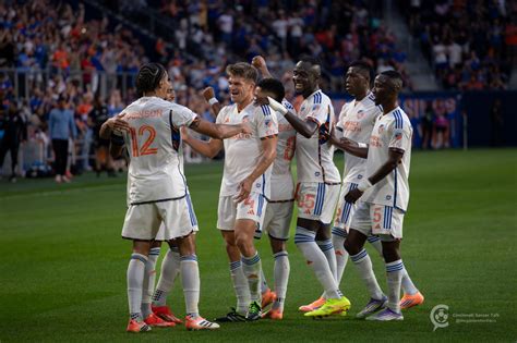 Fc Cincinnati Secures Second Place In The East With 3 0 Win Over Cf