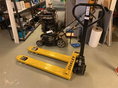 Pallet Puller Stanley Ps Auction We Value The Future Largest In Net Auctions
