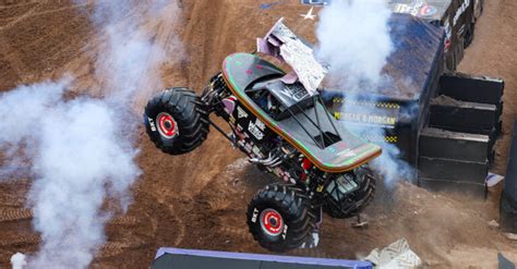 Tech Deck Wreck Deck Kicks Off Monster Jam World Finals With Skateboard