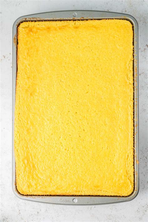 Lemon Sheet Cake Xoxobella
