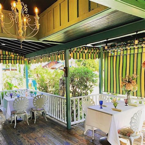 The Tea House On Los Rios