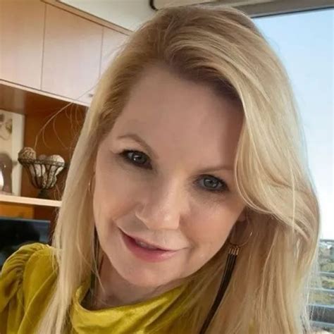 Dating Expert Shares The One Phrase Thats A Clear Red Flag Your Relationship Wont Last