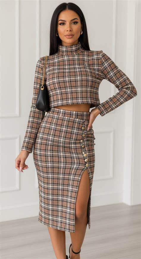 15 Plaid Skirt Outfit Ideas That Never Go Out Of Style Topgurl