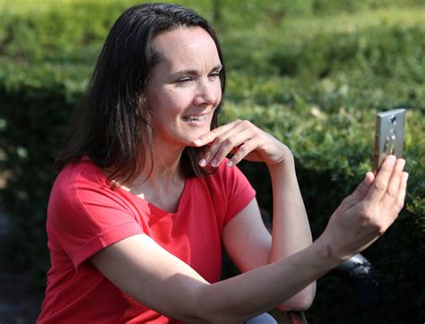 Dordtse Actrice Astrid Van Eck Deelt Haar Ironische Quarantainegeheimen