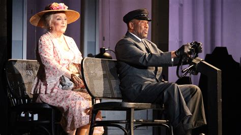 Doris Kunstmann Und Ron Williams Brillieren In Miss Daisy Und Ihr