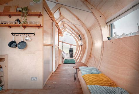Monocoque Cabin Features Lightweight Timber Frame