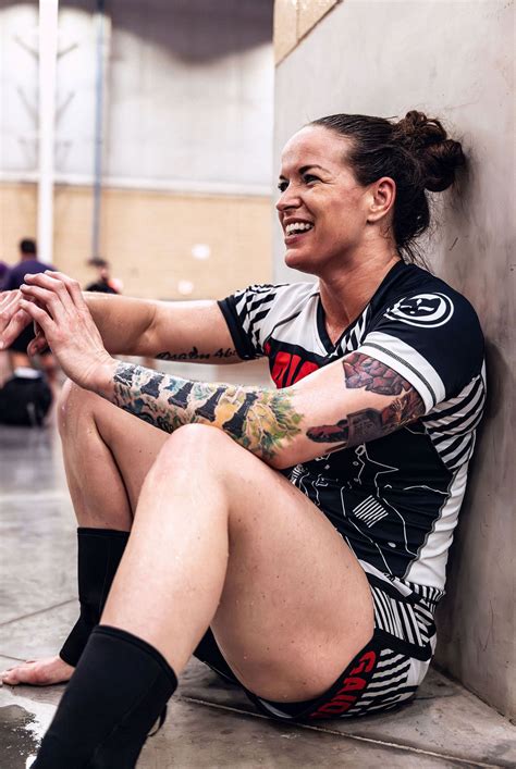 Your First Jiu Jitsu Class What To Wear Bring And Expect Gaidama