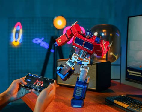 Transformers Optimus Prime Elite Edition — Secret Compass