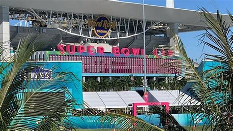 Chiefs 49ers Make Final Preparations For Super Bowl Liv Fans Clamor