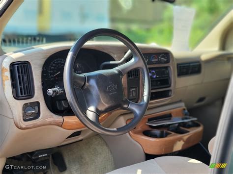 2001 Chevrolet Express 1500 Passenger Conversion Van Dashboard Photos