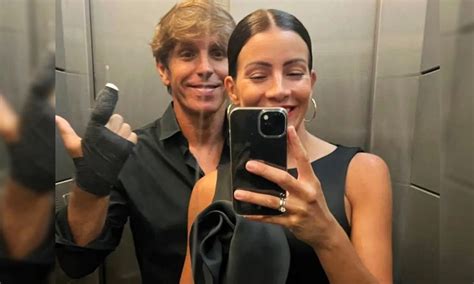 La Primera Salida De Manuel Díaz El Cordobés Y Virginia Troconis Tras Su Grave Cogida