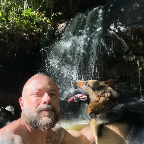 Ftav Ftav1977 • Threads Say More