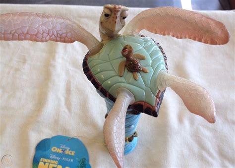 Pixar Finding Nemo Rare Crush And Squirt Disney On Ice Spinning Wand