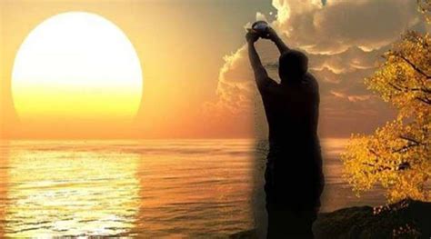 Surya Dev Ko Jal Benefits Of Surya Dev Worship According To Astrology Astro Tips सूर्य देव को