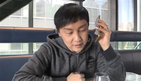 香港警方国安处带走艺人郑敬基表弟夫妇，返署协助调查 星岛环球网