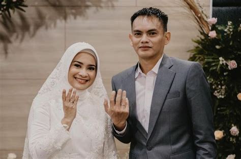 Dipinang Berondong Yang 6 Tahun Lebih Muda Usai Lepas Dari Pelukan Aldi