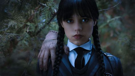 Netflixs Creepy Kooky And Spooky Full Wednesday Trailer Is Here