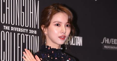 김재이 작은 얼굴에 꽉 찬 예쁨