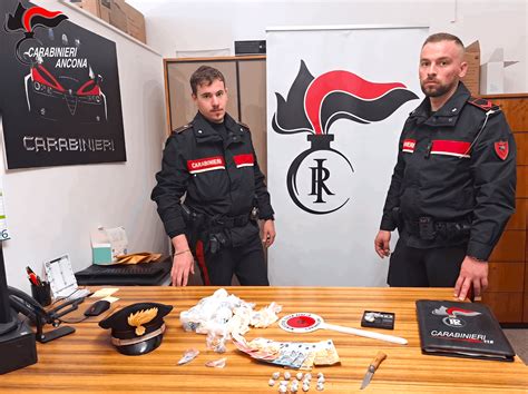 Jesi Smantellata La Gang B4l” Del Campo Boario Tre Arresti Per Droga
