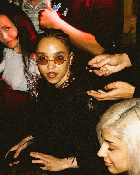 Pin By Lauren Gallagher On Twigs Fka Twigs Twig Fka Twiggs