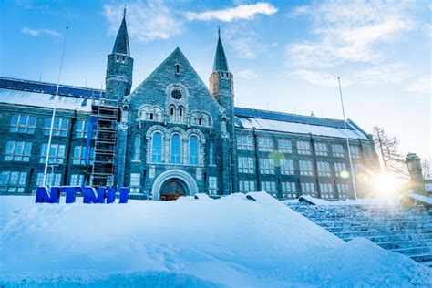 Michael Jackson On Linkedin Ntnu Rektor Går Av Etter Krangel Om