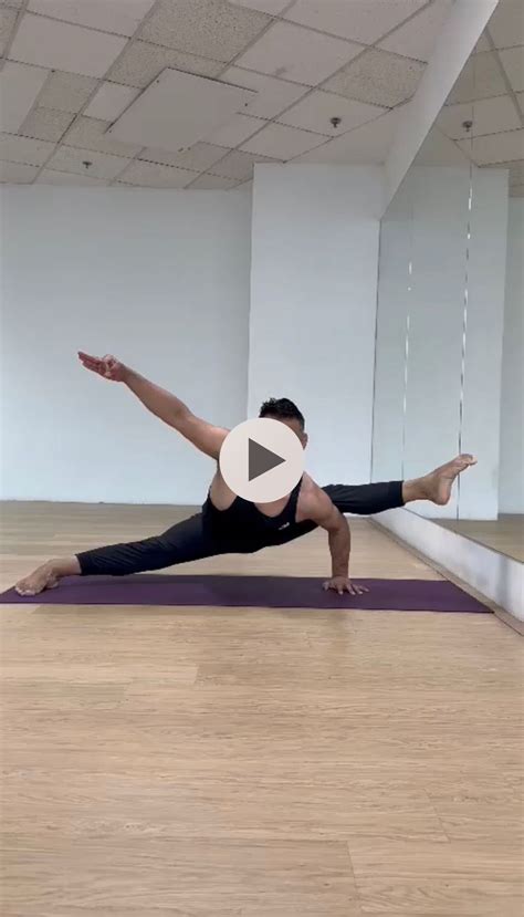 Tutorial For One Hand Middle Split Trust Yoga Trust Yoga