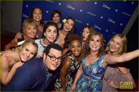 10 Of Disneys Princess Actresses Meet Up For Epic D23 Photo Photo