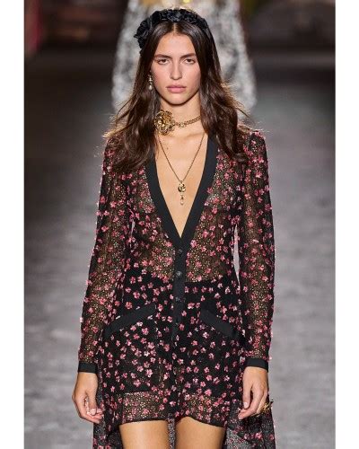 24 봄 여름 여성 파리패션위크 하이라이트 2 디테일 편 네이버 포스트