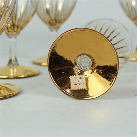 Stem Glasses With Gold Gilt Function In Form