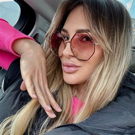 Антипова Маша Тренер Нутрициолог Беременная мотивация Antipova Masha • Threads Say More