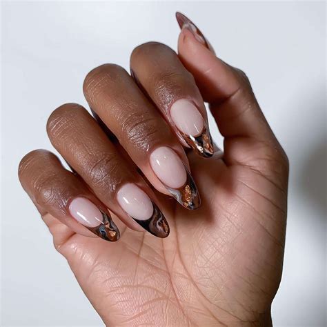 25 Metallic Nail Designs To Try—from Disco Chrome To Gilded Tips