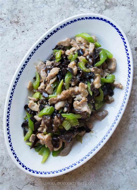 Stir Fried Pork With Wood Ear Mushrooms And Celery